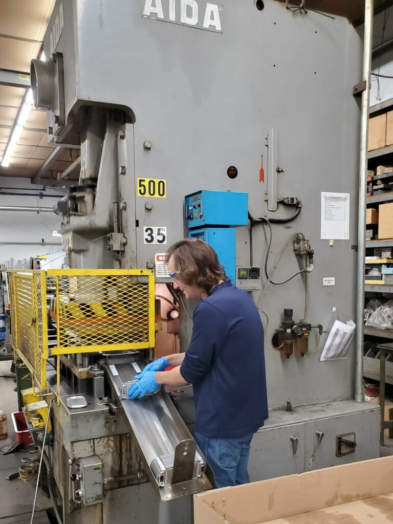 Fabrication – Voss Manufacturing Inc.